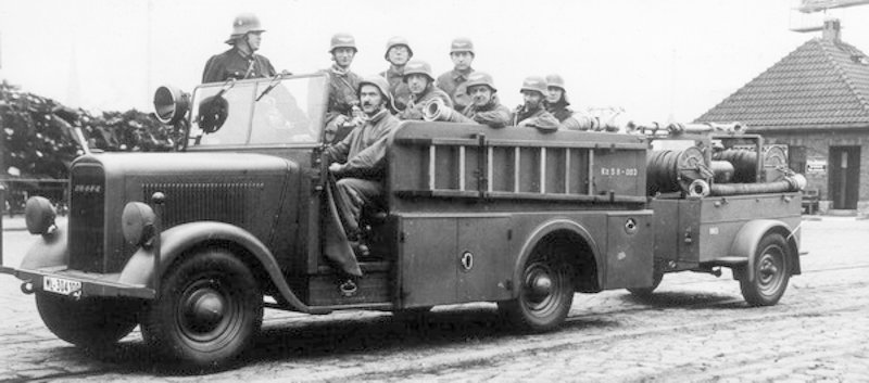 Luftschutz – German Helmet Vault